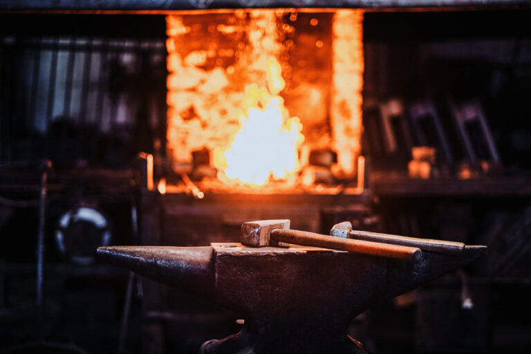 Closed Die Forging vs. Open Die Forging: Key Differences and Applications